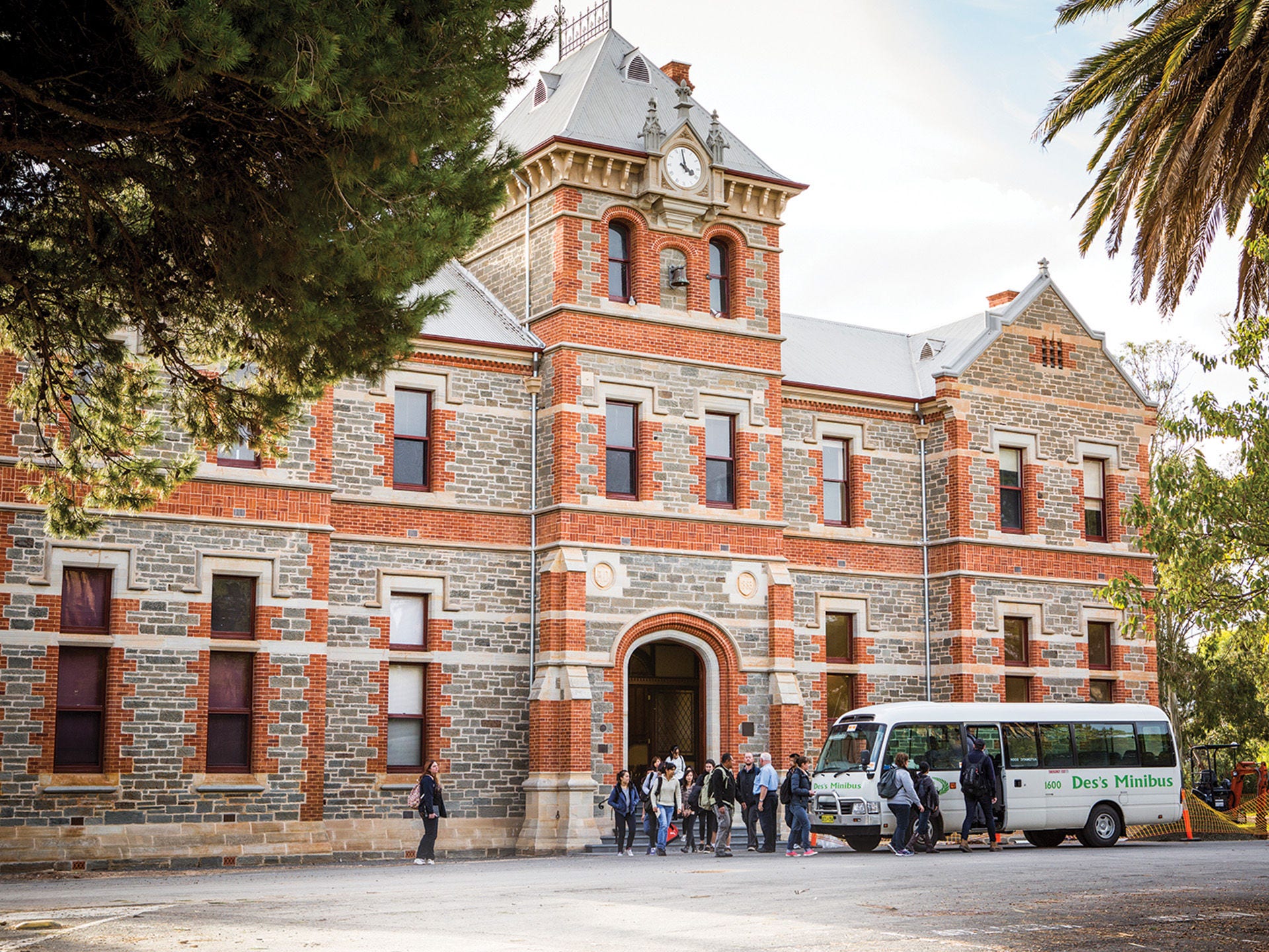 Roseworthy Residential College | Why Adelaide | Adelaide University
