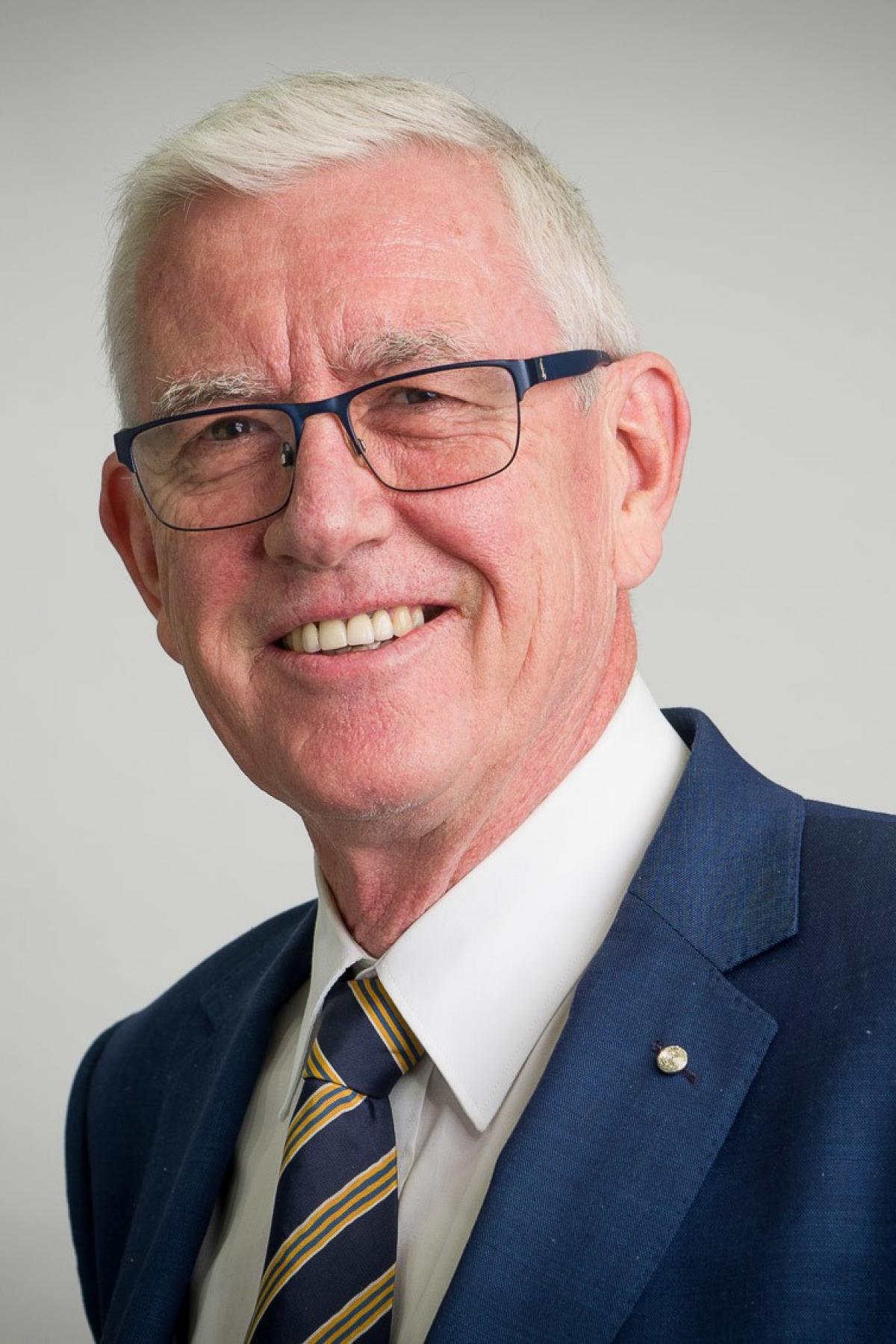 Ian Henschke | Alumni | University of Adelaide