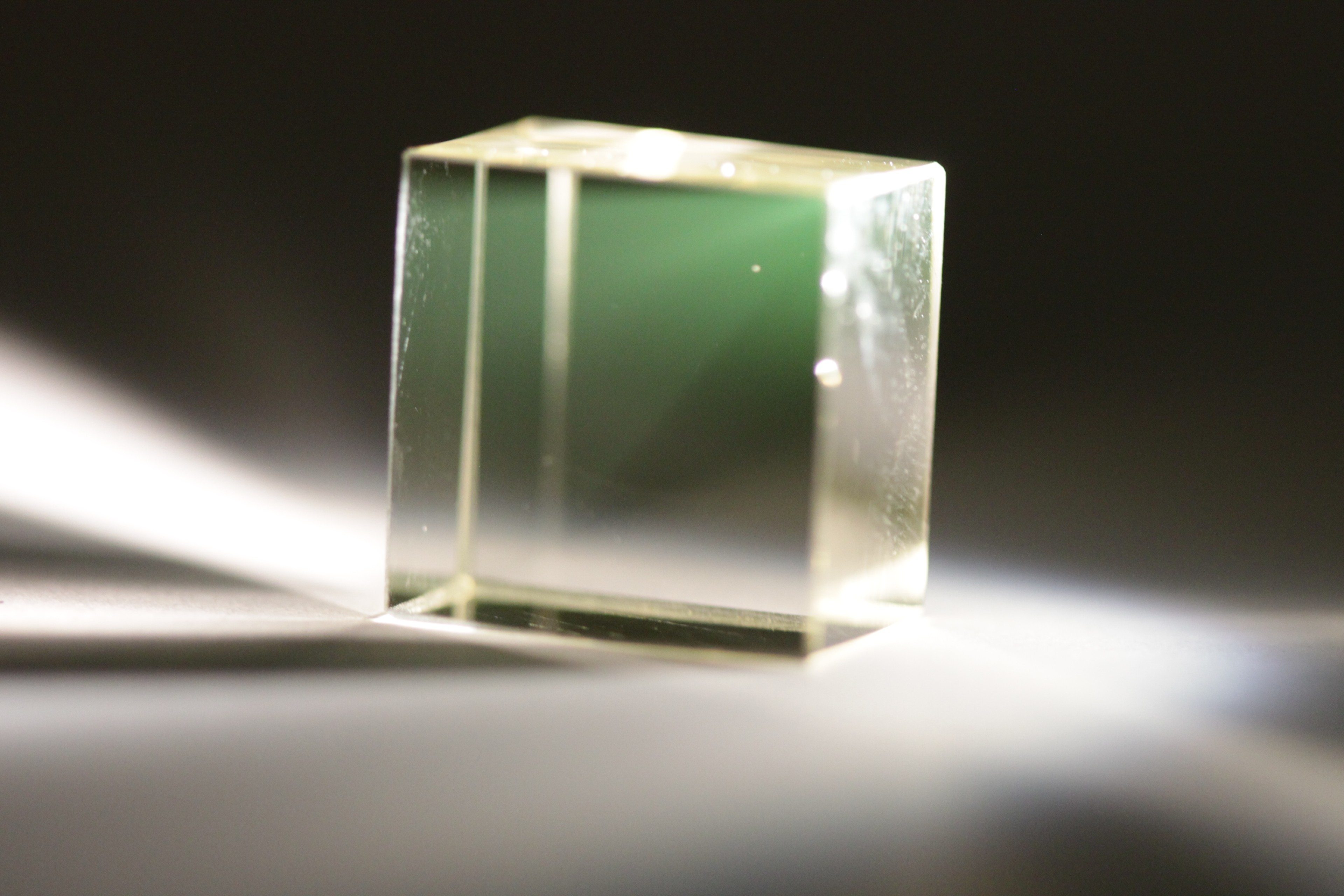 Partnership focuses on cutting-edge glass technology | Newsroom ...